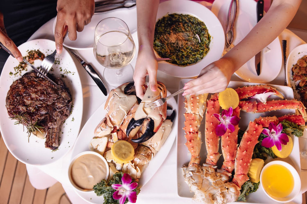 What is a Raw Seafood Bar? A Complete Dining Guide | Billy's Stone Crab